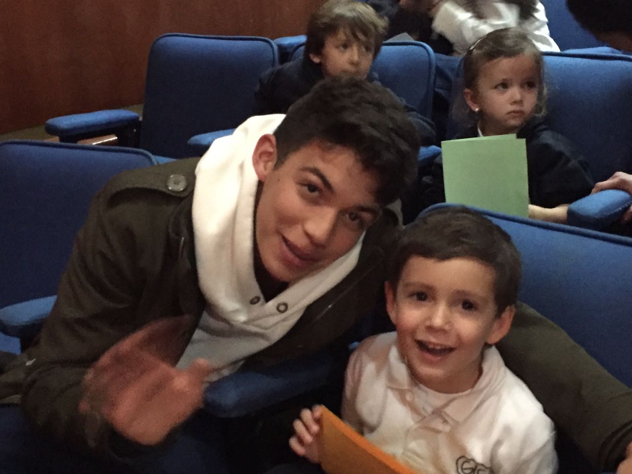 Palabras de ahijados a sus padrino dando suerte para su prueba saber 11