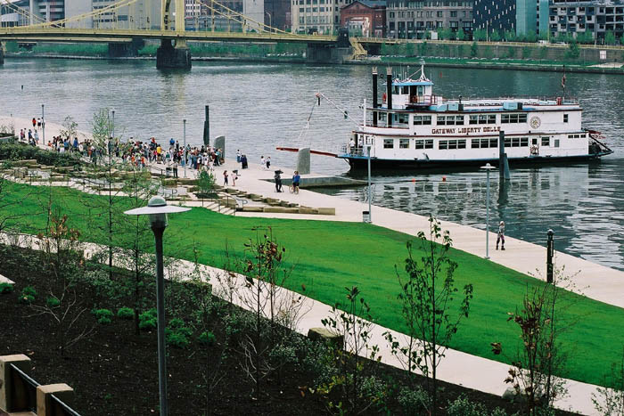 North Shore Riverfront Park