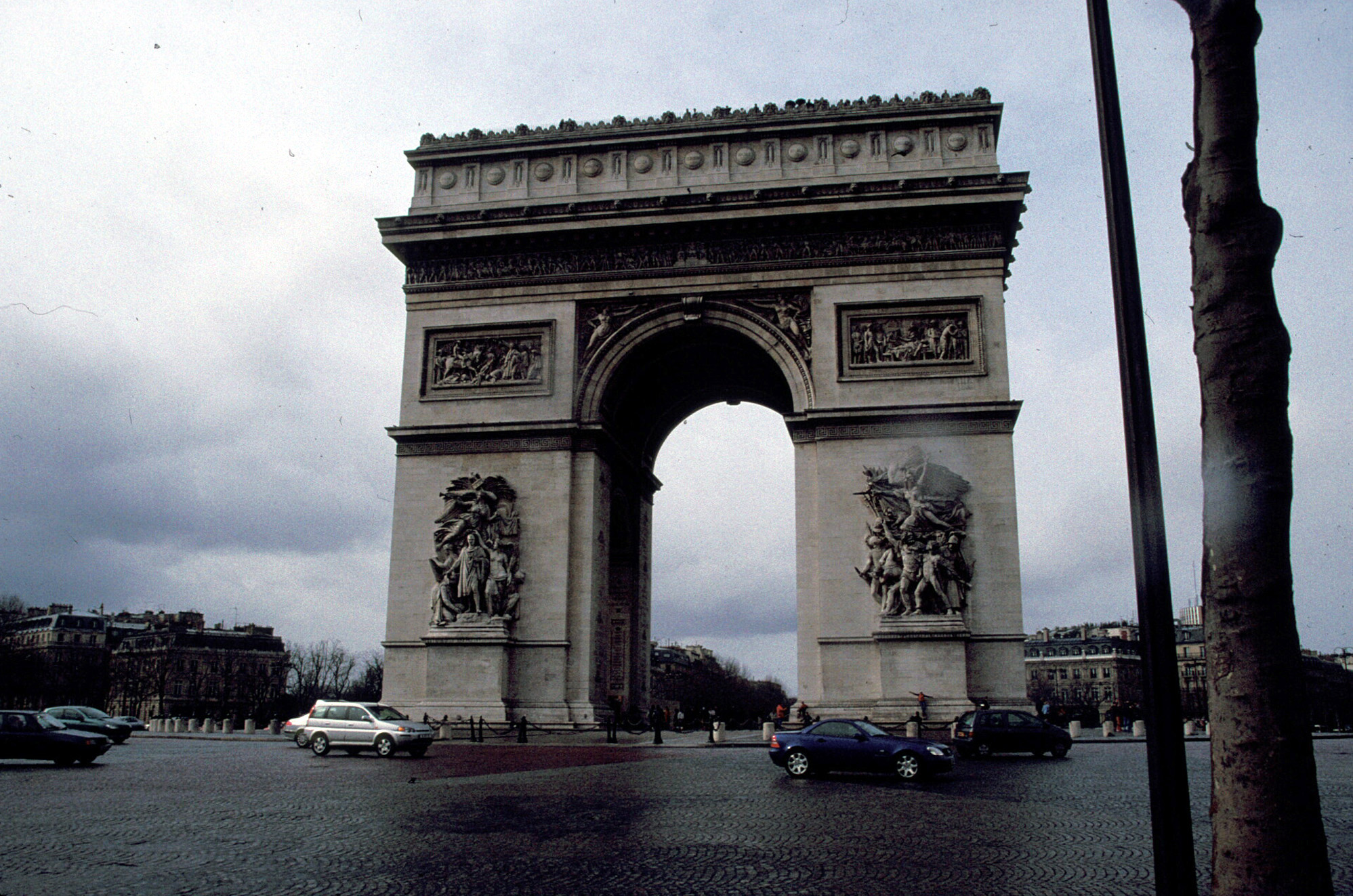 L'Arc de Triomphe | Hall of Shame