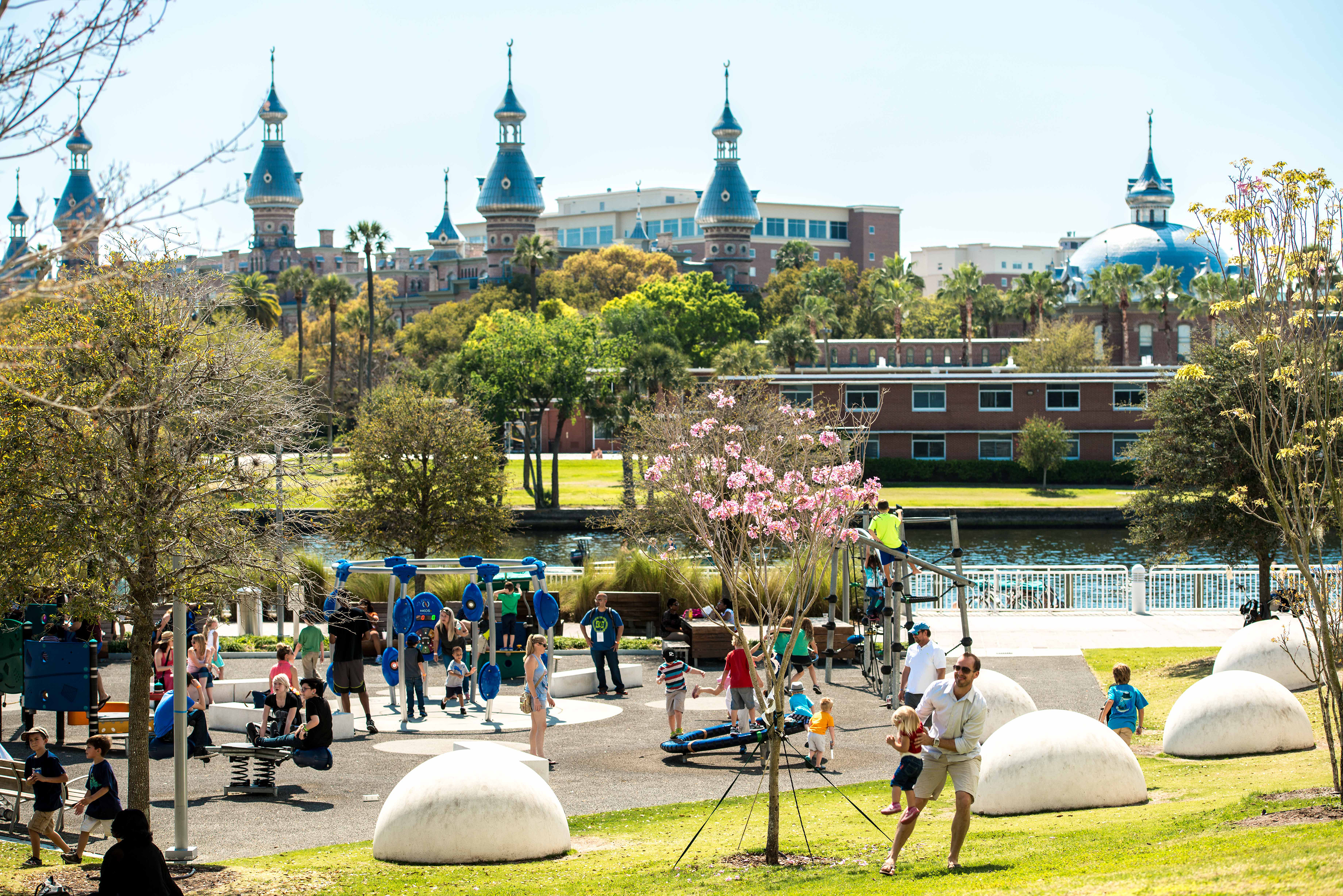 Tampa Riverwalk | Waterfronts
