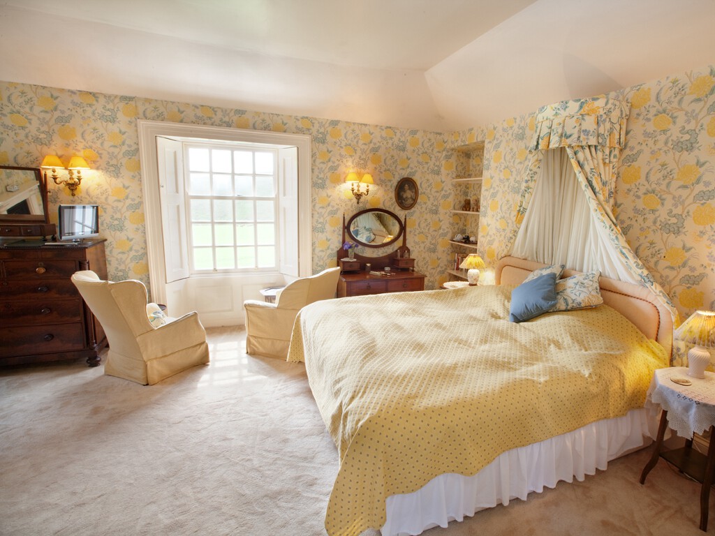 Large and Luxury Simonsbath Self Catering Cottages, Somerset