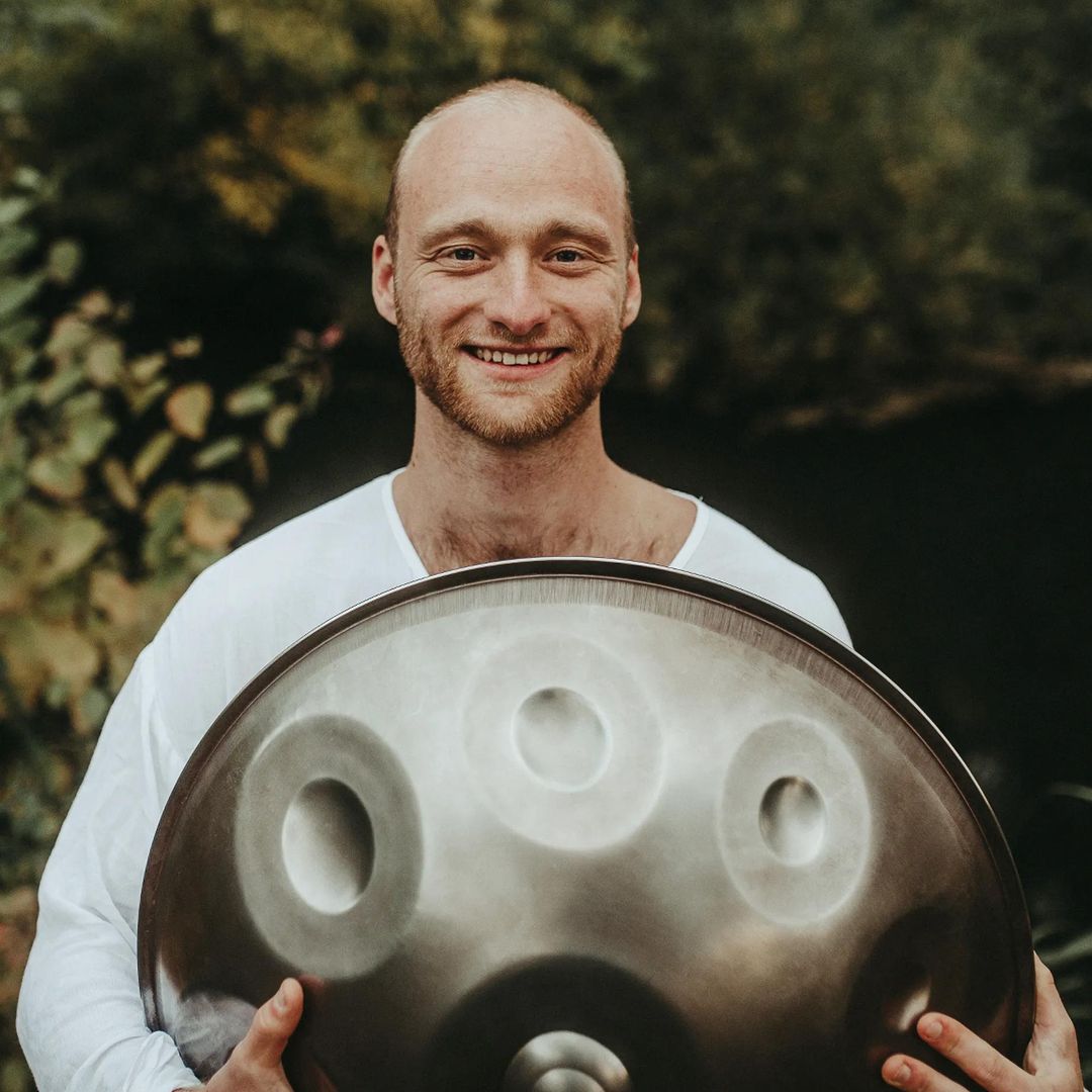 Learn to play handpan the easy way. Enroll for free to our tutorials ...