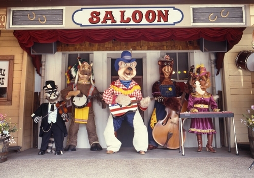 Animatronic Bubba & the Badland Band | Animatronic Types & Technology