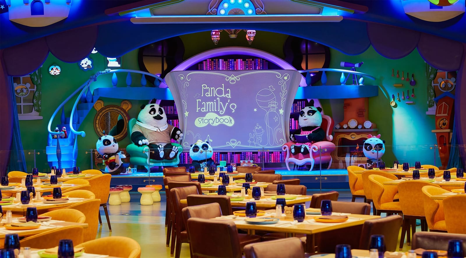 Animatronic Panda Family's Fantasy | Animatronic Types & Technology