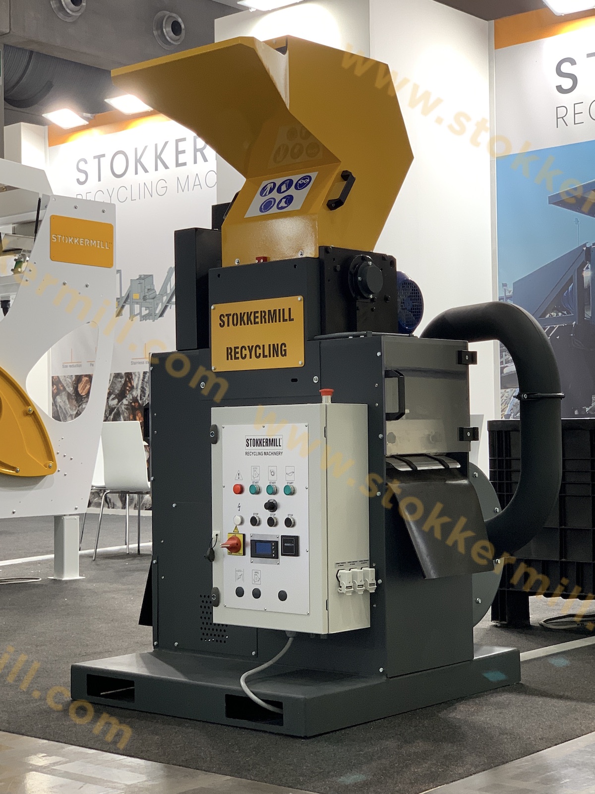 Compact granulator, copper cable grinder K750 @ Ecomondo 2021 | STOKKERMILL