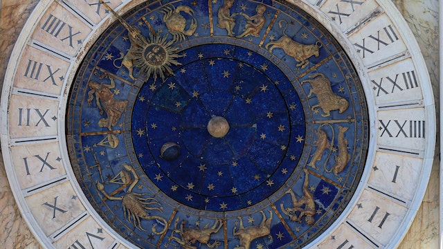 12 Zodiac Signs - Dates, Meanings & Compatibility