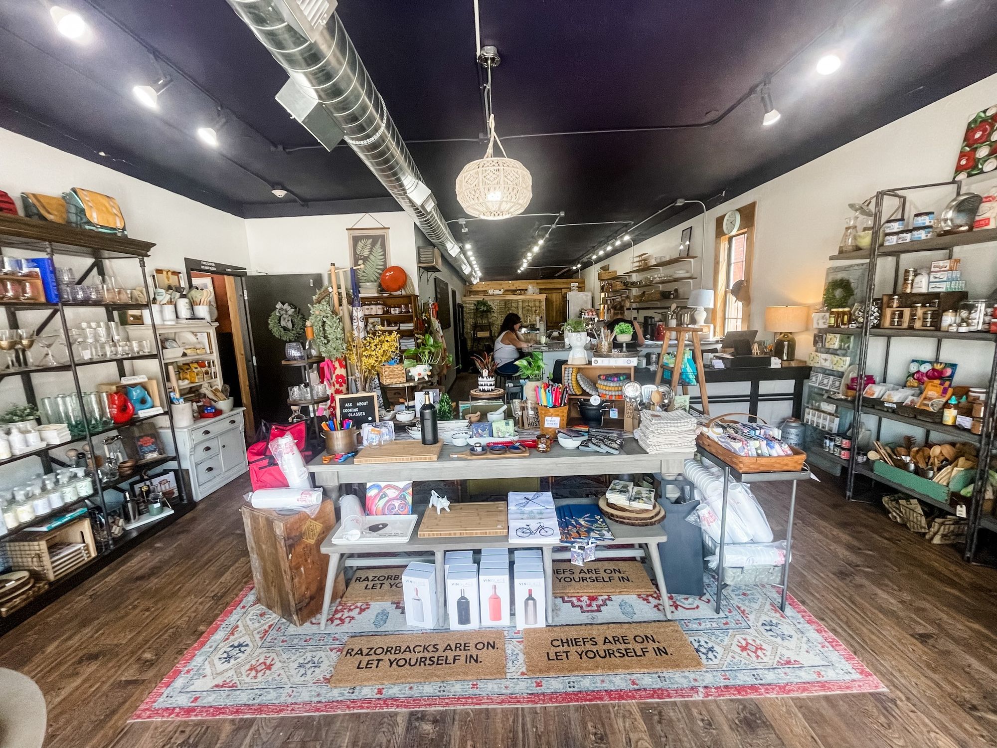 Explore | Downtown Bentonville Inc.