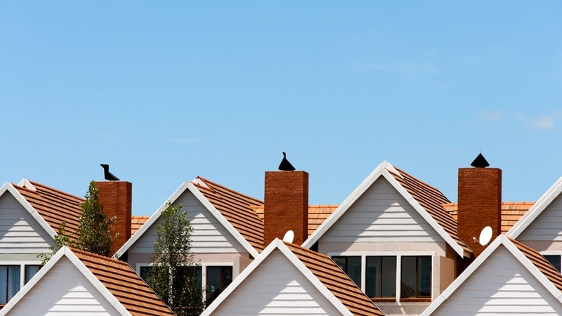 Is Agency-Provided Housing or a Housing Stipend Best for Travel Nurses?