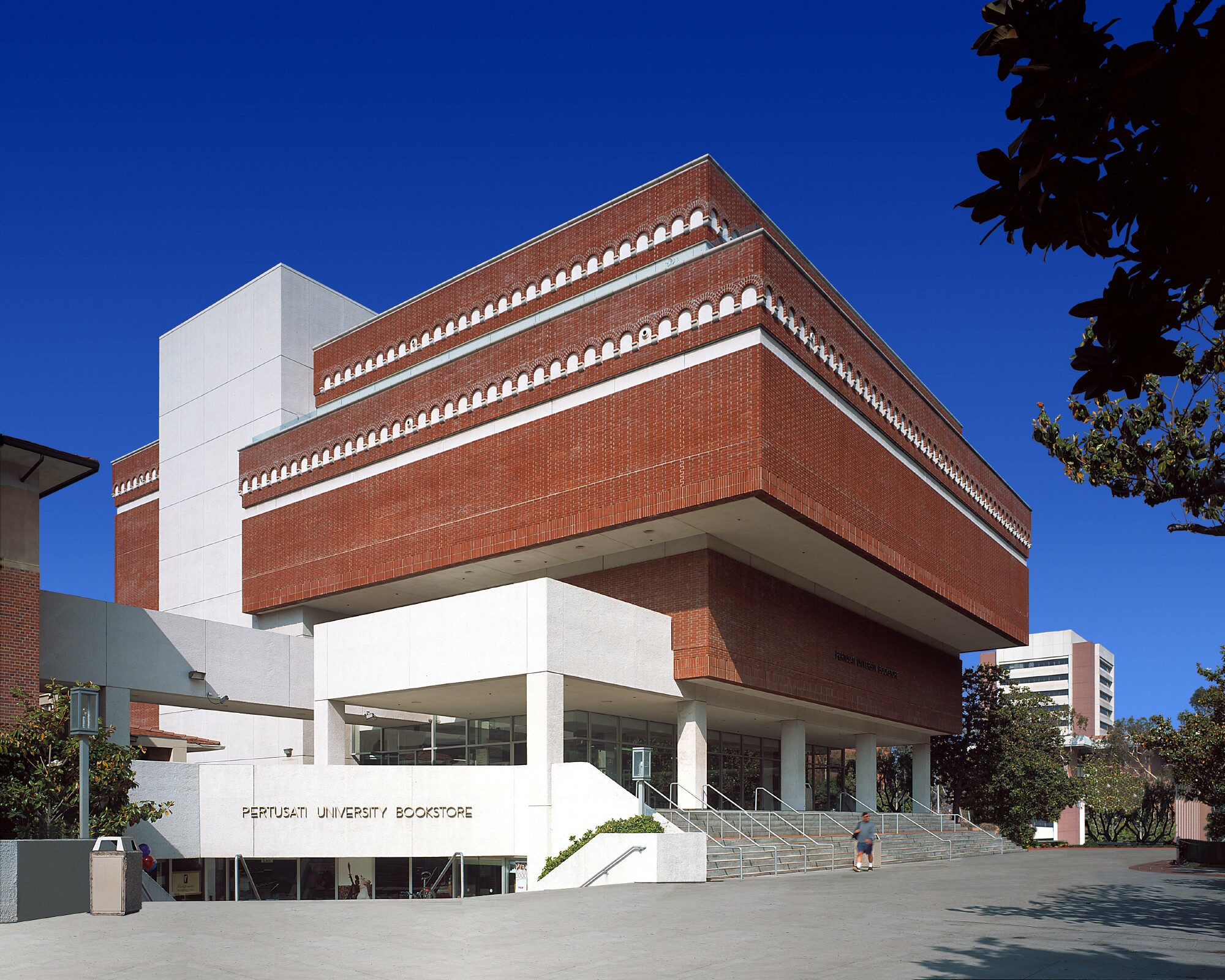 USC Bookstore | Kemp Bros