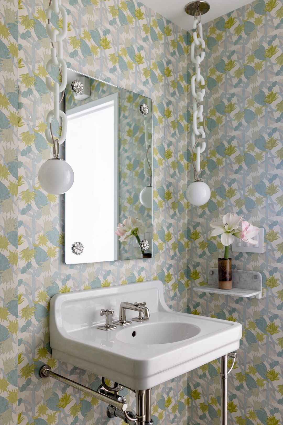 Trueing • Cerine Single Pendant