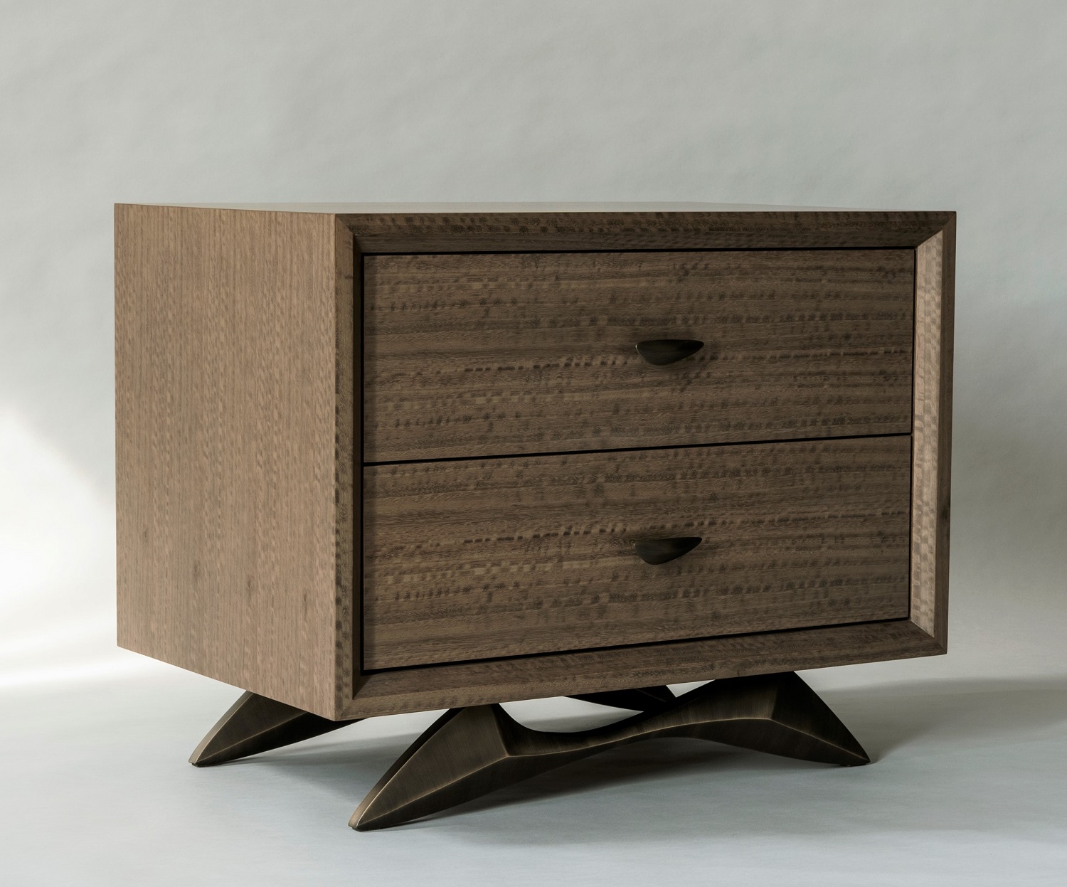 DeMuro Das - BEVEL BEDSIDE TABLE