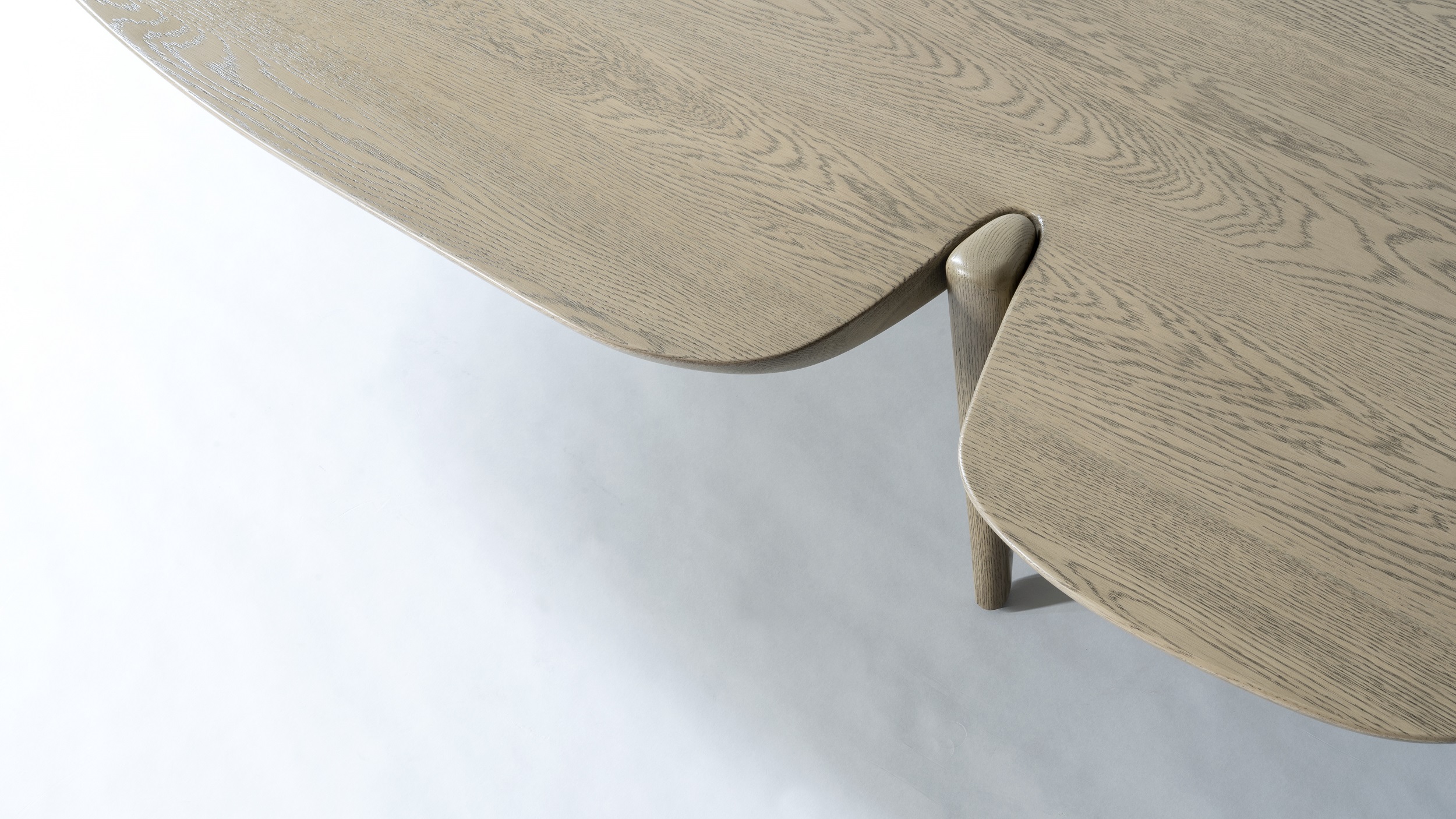 DeMuro Das - CONTOUR COFFEE TABLE (WOOD)
