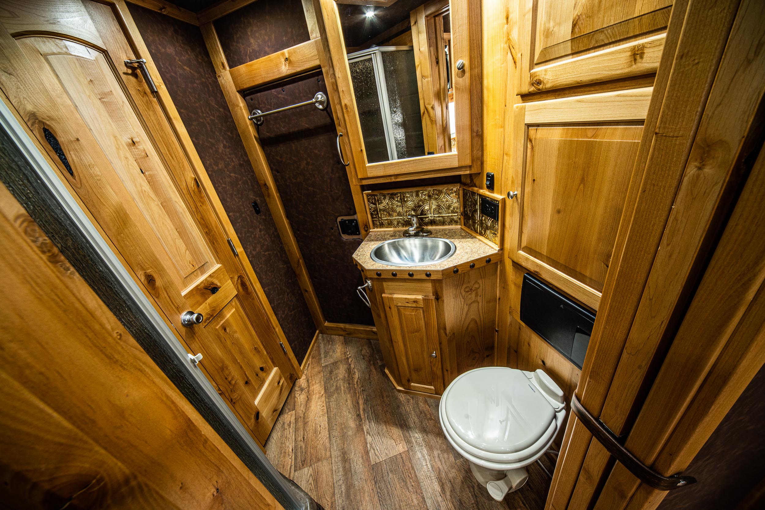 Razor 2020 LQ with Platinum LQ Interior Package