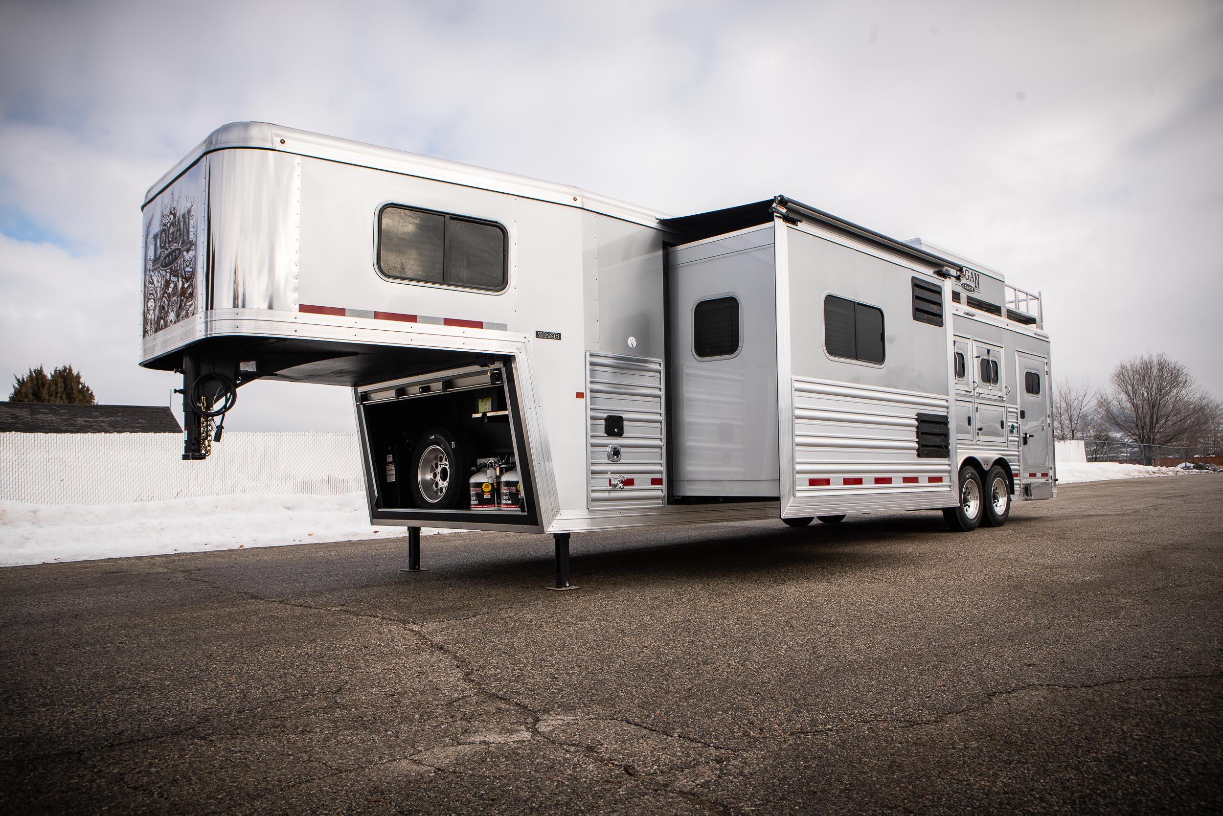 Razor 2020 LQ with Platinum LQ Interior Package