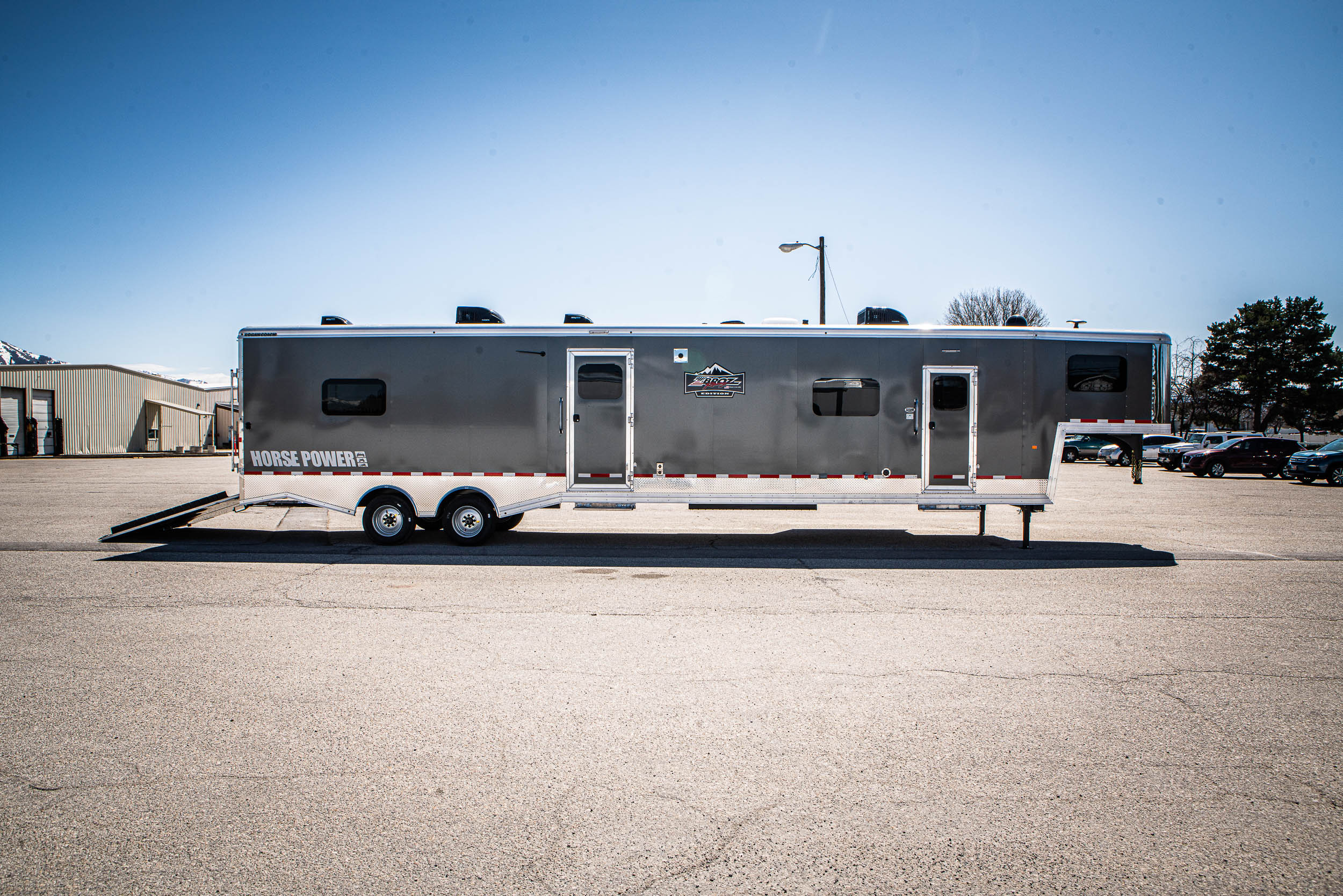 Fancy Horsepower Living quarters