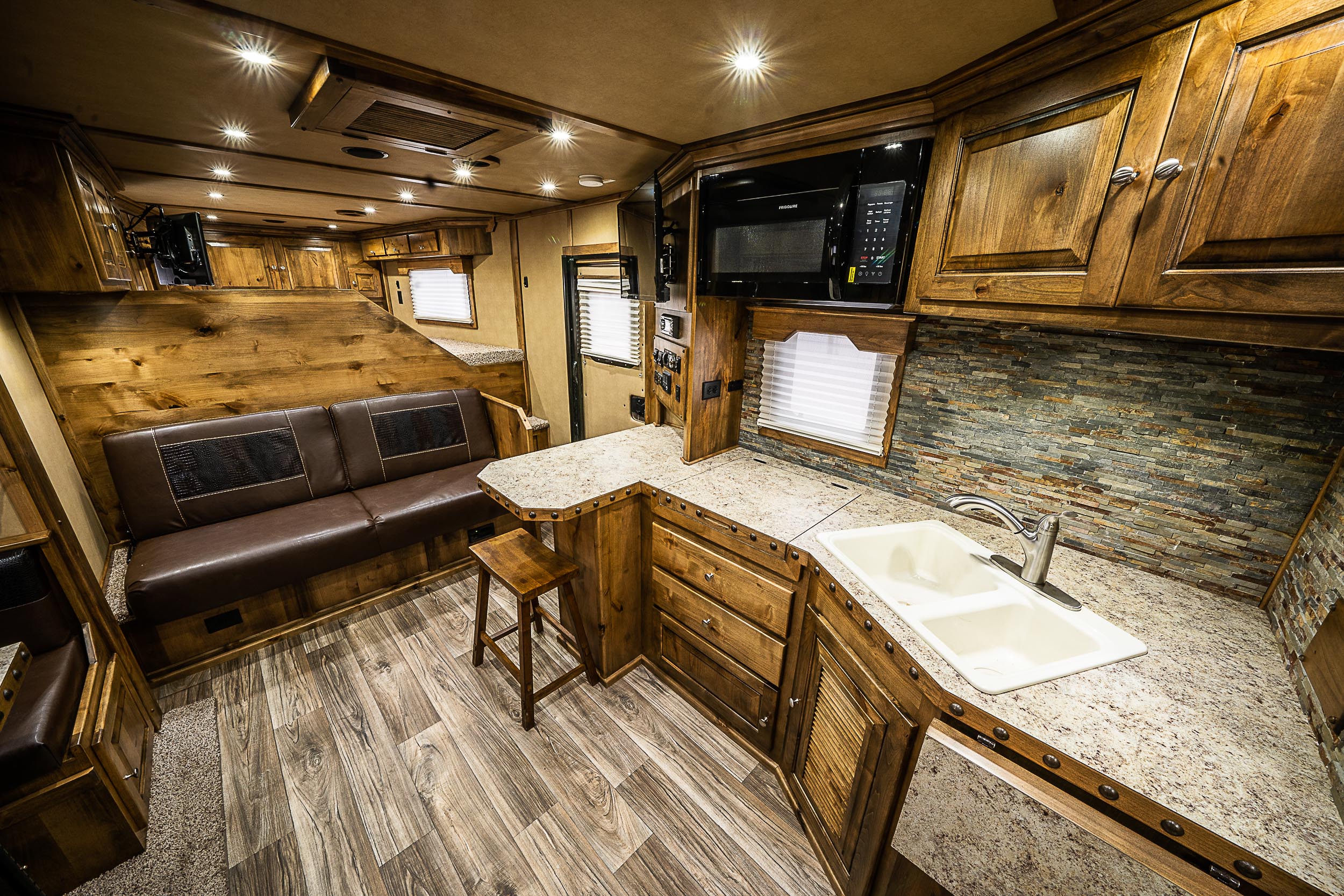 5' platinum package, with a 8' slide room