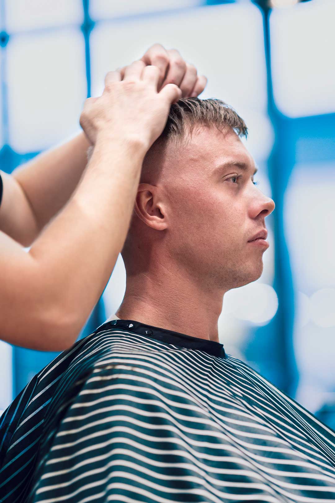 HOW TO RECREATE THAT BARBERSHOP HAIRSTYLE AT HOME