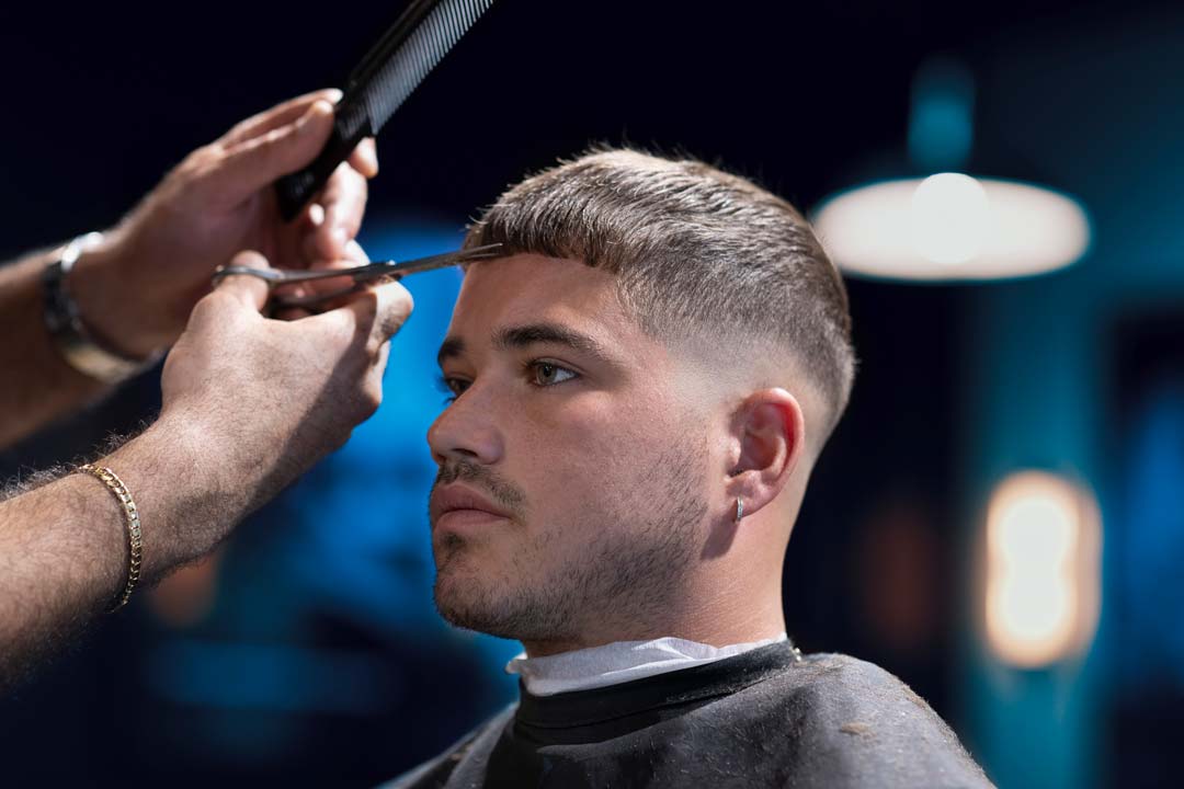 MEN’S HAIRSTYLES: THE TEXTURED CROP AND SKIN FADE COMBO