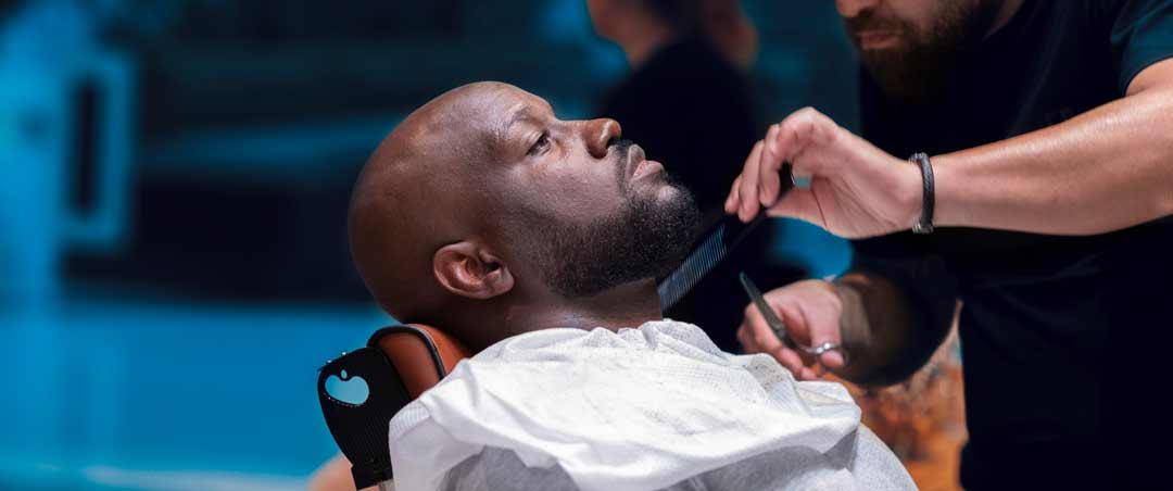 THE BENEFITS OF EMBRACING BALDING AND OPTING FOR A RAZOR SHAVED HEAD