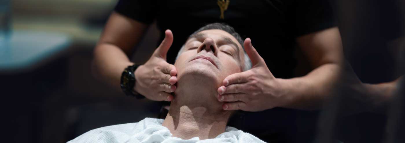 THE BARBERSHOP SHAVE: A RETURN TO TRADITION AND ENJOYMENT