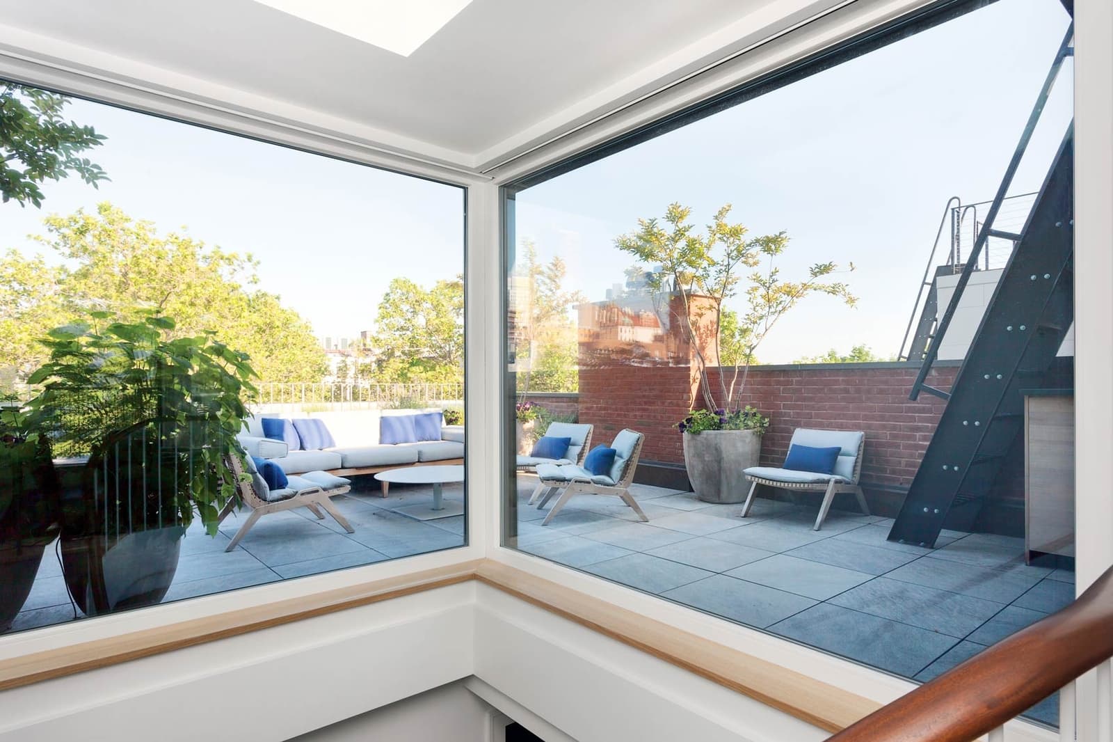 Fixed Windows | Zola European Windows