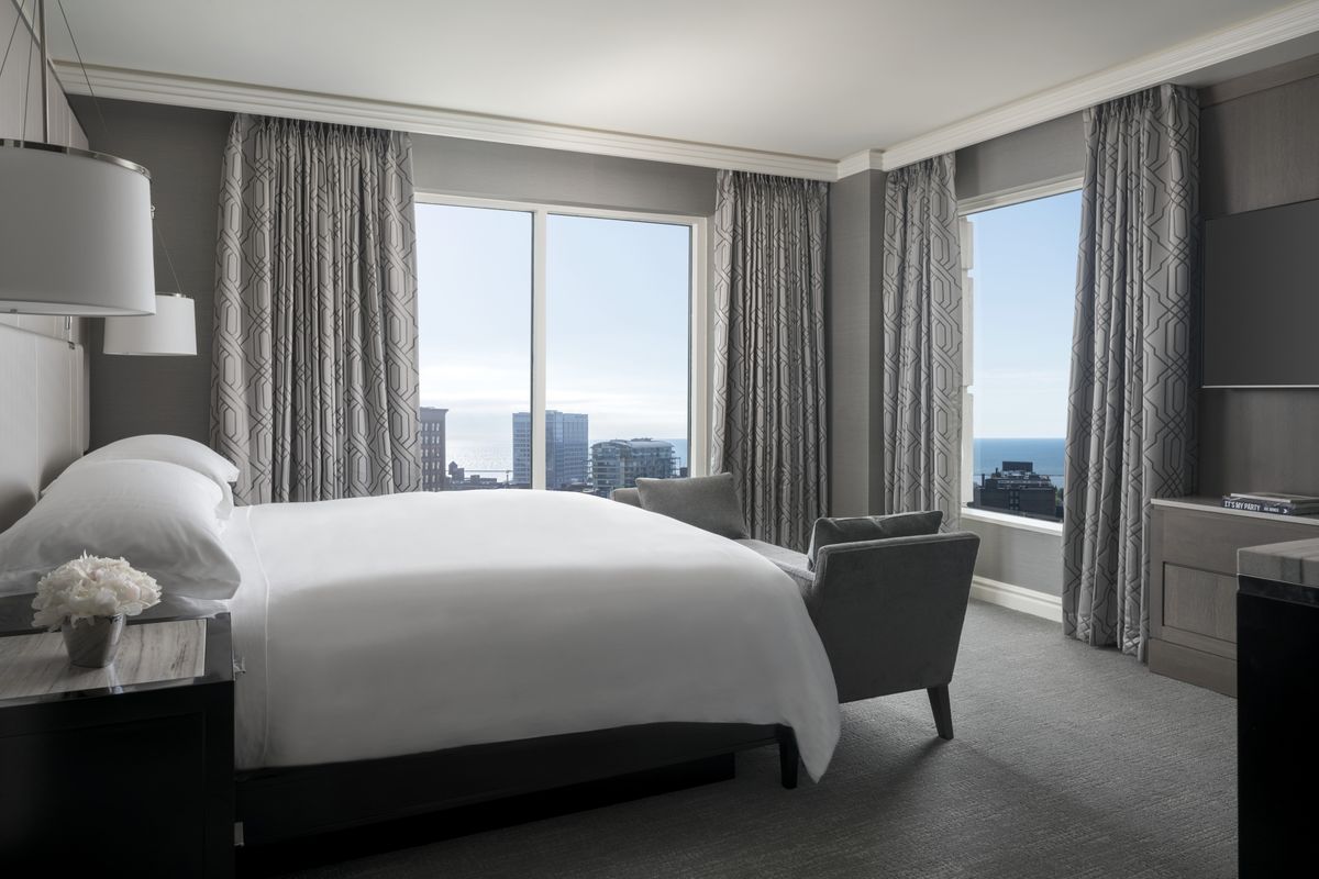 The Ritz-Carlton, Cleveland - Book with free breakfast, hotel credit ...