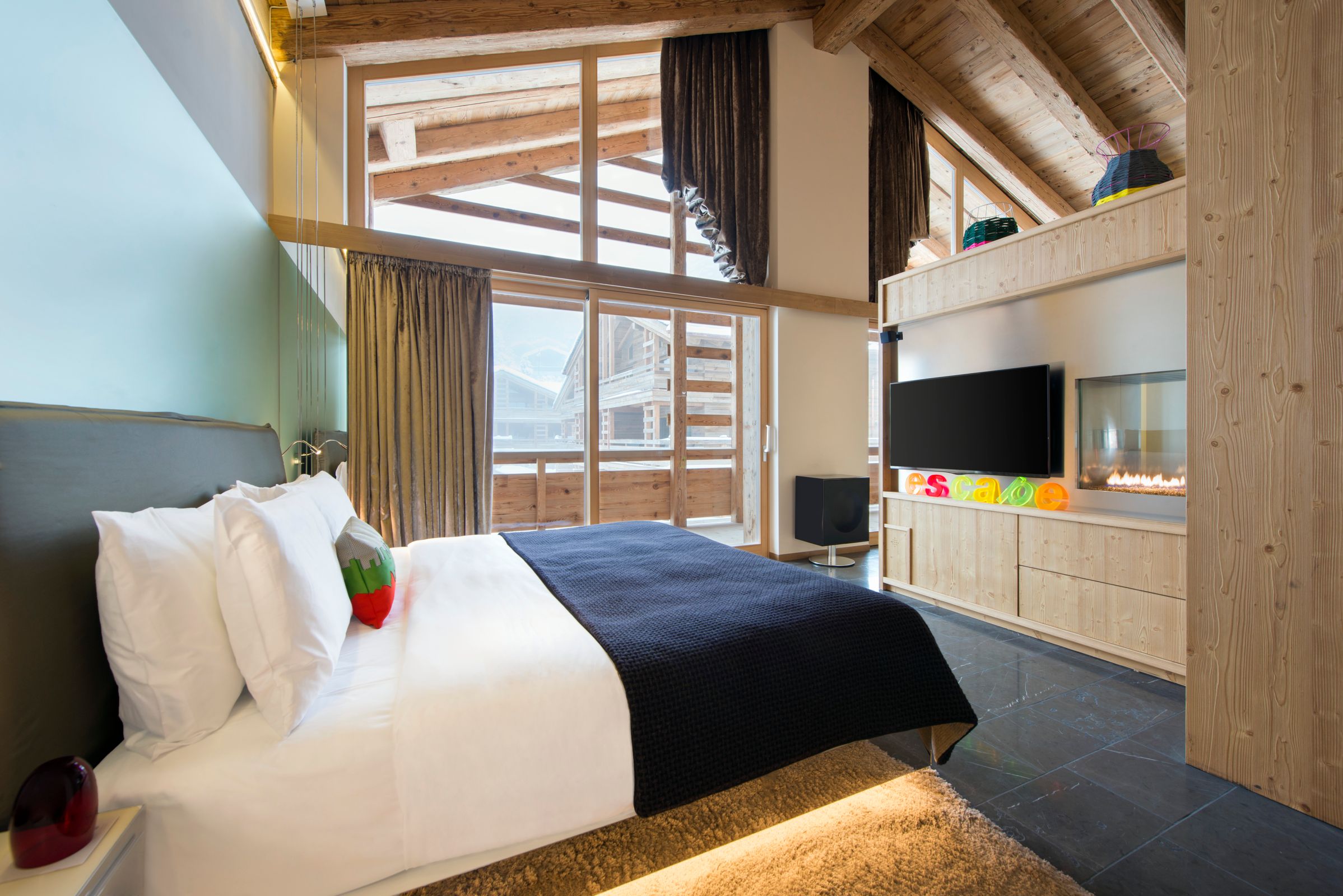 W Verbier - Book with free breakfast, hotel credit, VIP status and more