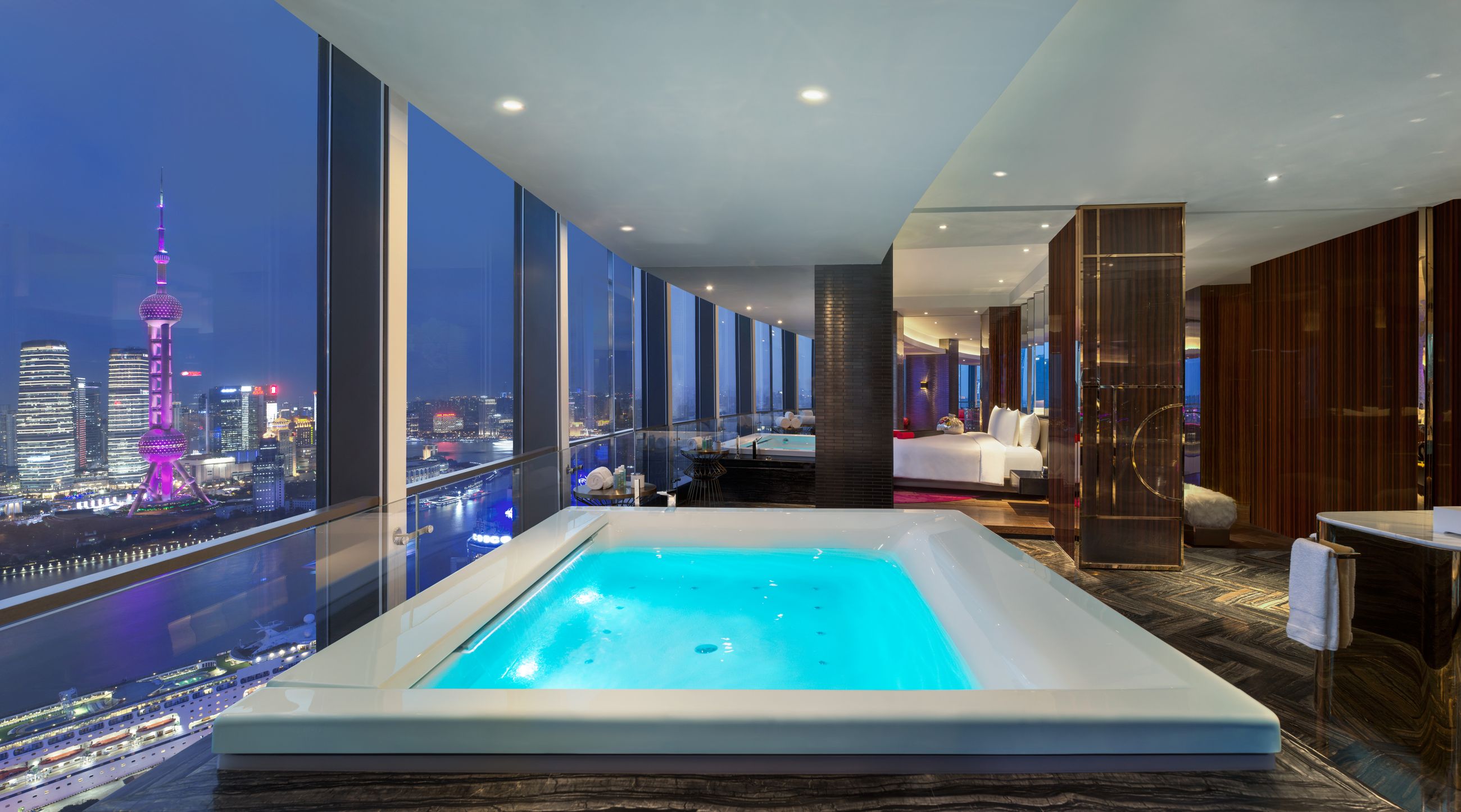 W Shanghai - The Bund - Book with free breakfast, hotel credit, VIP ...