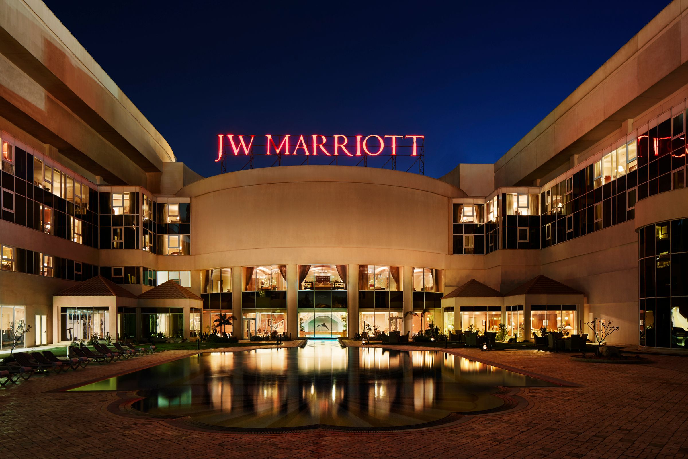 JW Marriott Hotel Cairo - Book with free breakfast, hotel credit, VIP ...