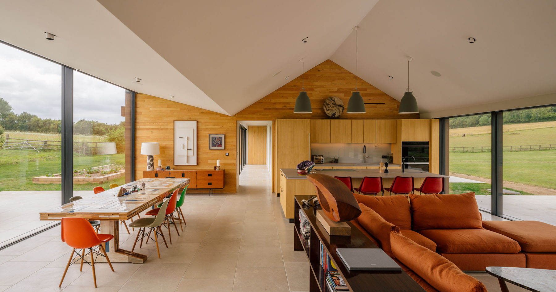 Friends Lab House by AMPS