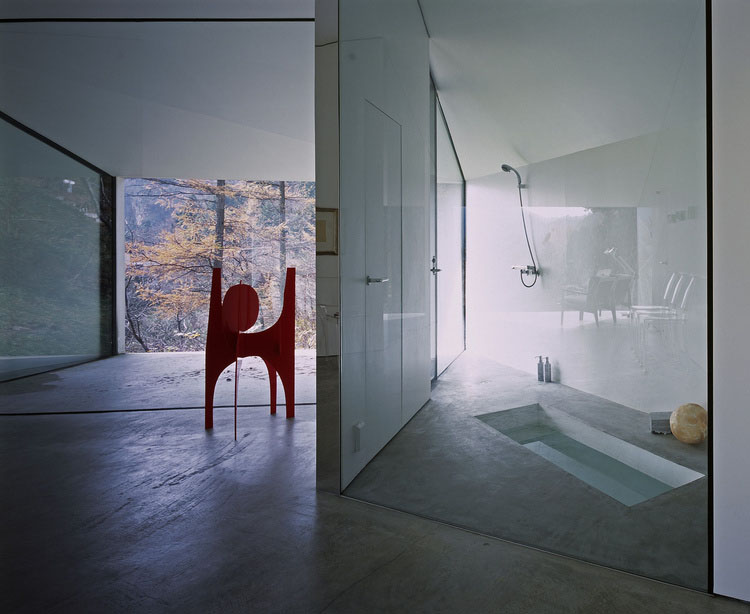 Villa + Gallery in Karuizawa by Makoto Yamaguchi Design