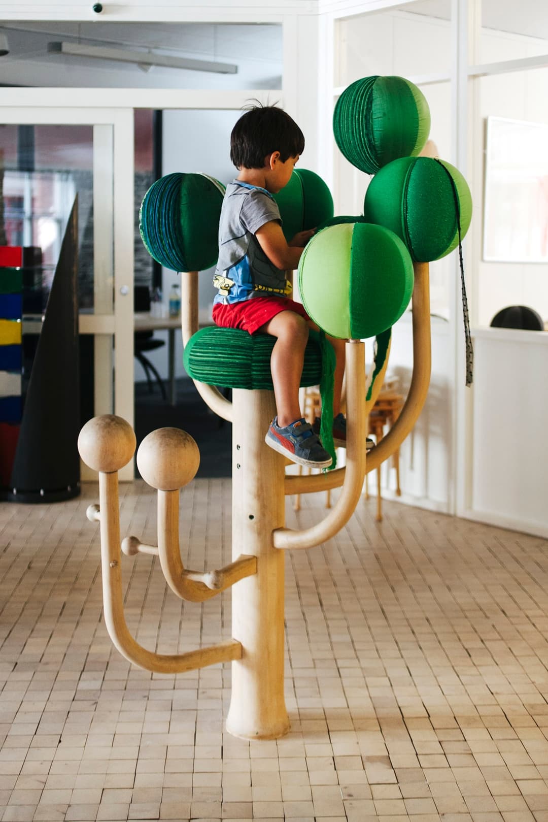 Peter Opsvik — The Movement