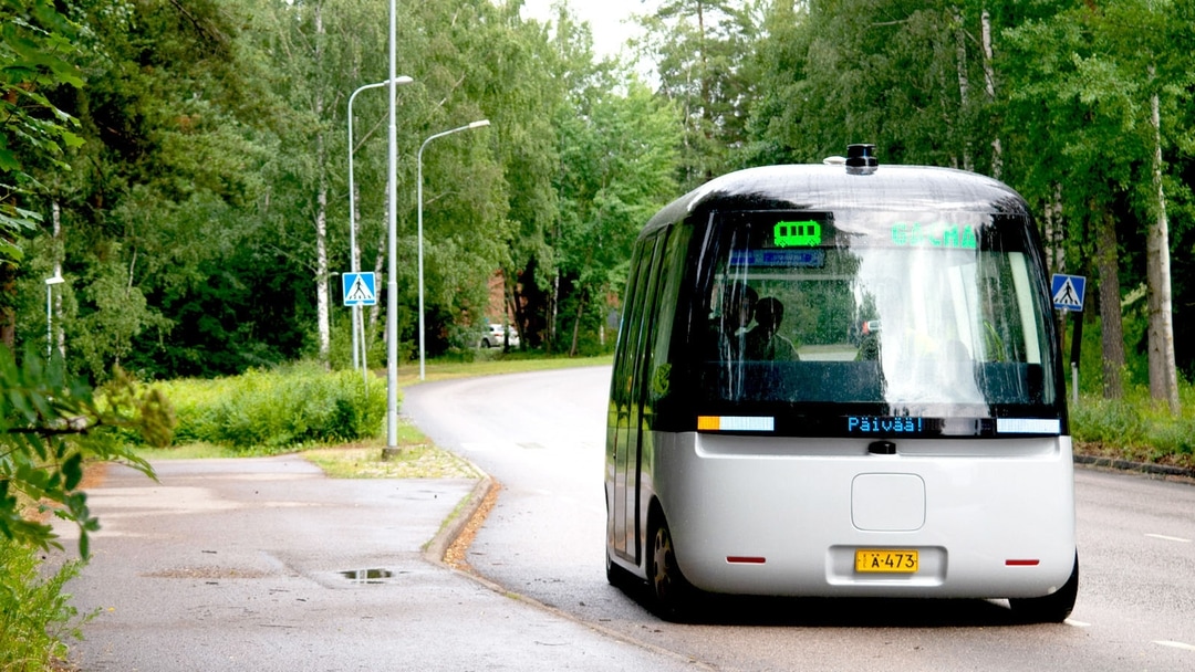 GACHA Autonomous Bus by MUJI