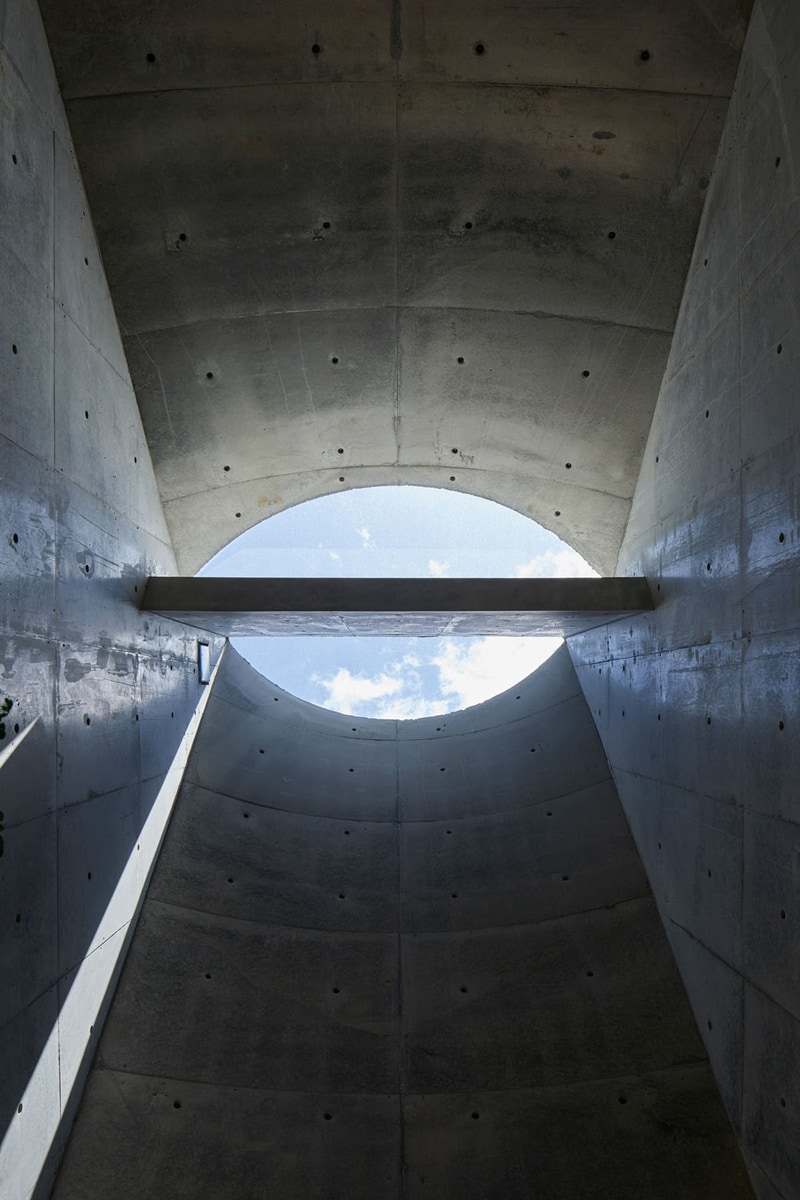 Love2 House by Takeshi Hosaka Architects
