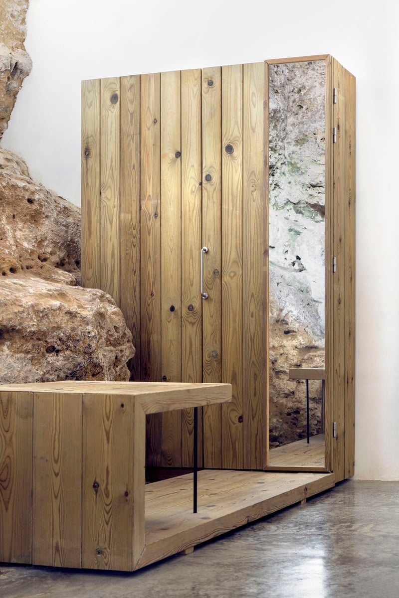 Casa Tierra (Cave House) by UMMO Estudio