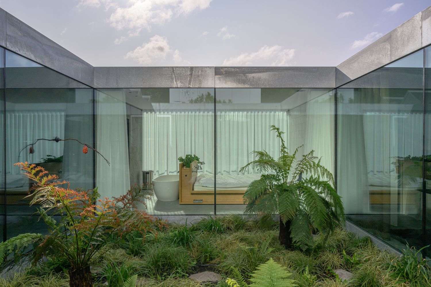 Villa Fifty-Fifty by Studioninedots