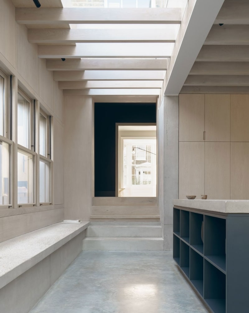 Concrete Plinth House by DGN Studio