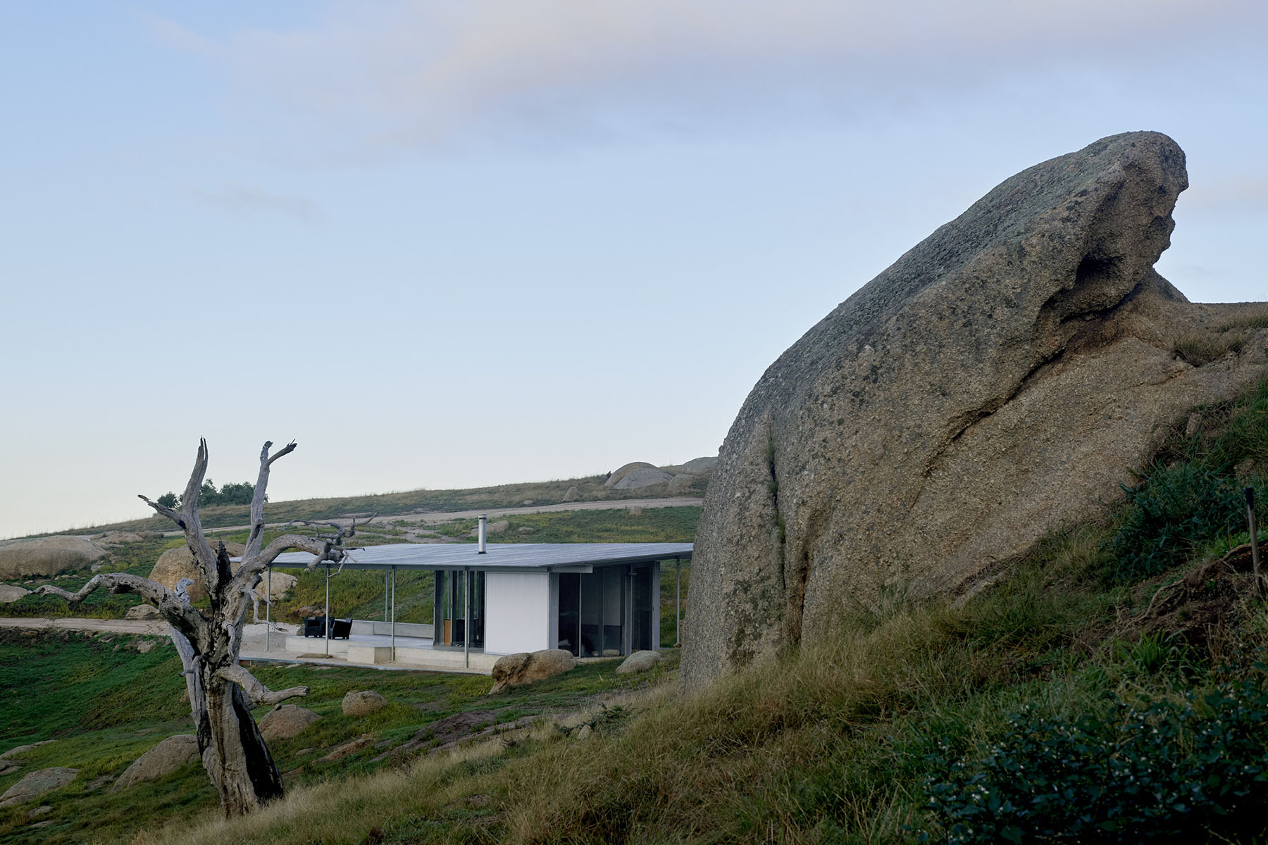 Shack in the Rocks by Sean Godsell Architects