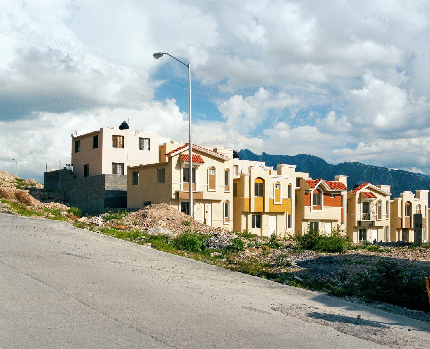 Suburbia Mexicana by Alejandro Cartagena