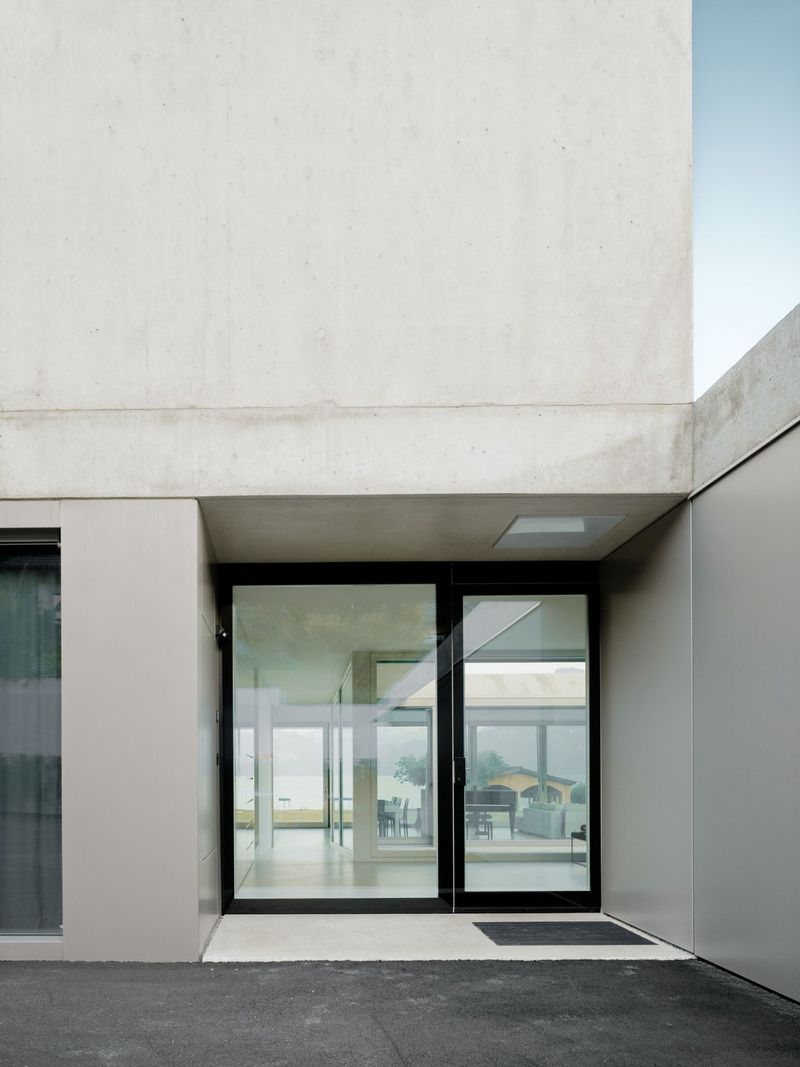 Villa M on Lake Lucerne by Graber & Steiger Architekten