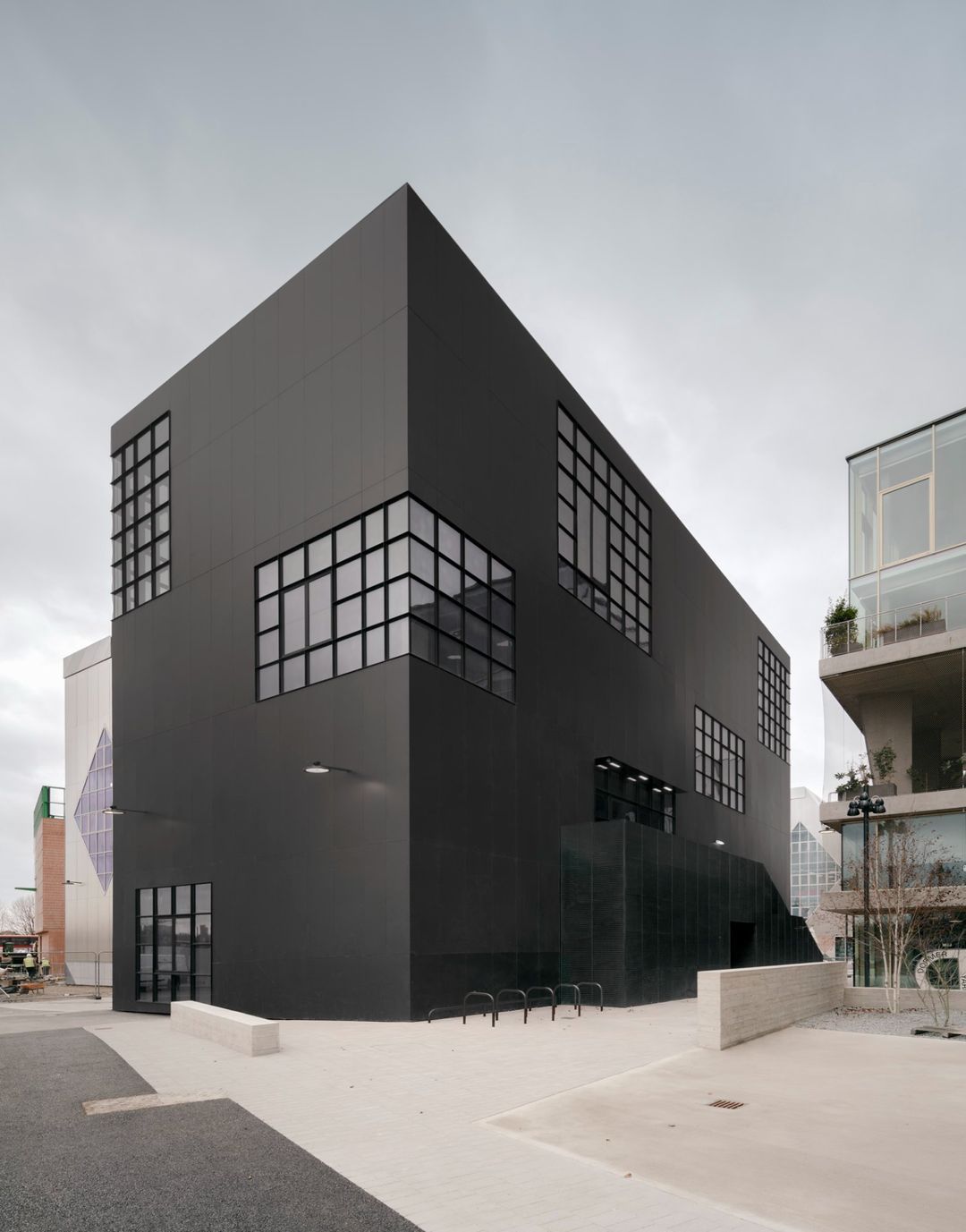 Artists' Ateliers London Design District by BAROZZI VEIGA