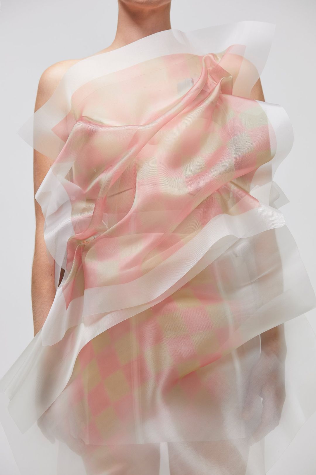 2 5 2 6 by Studio Ying Gao