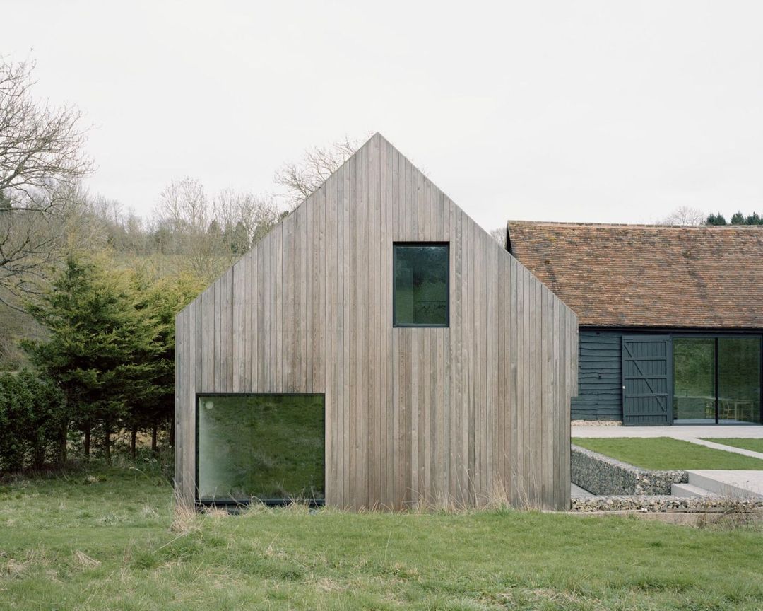 Hunts Green Barn by McLaren Excell