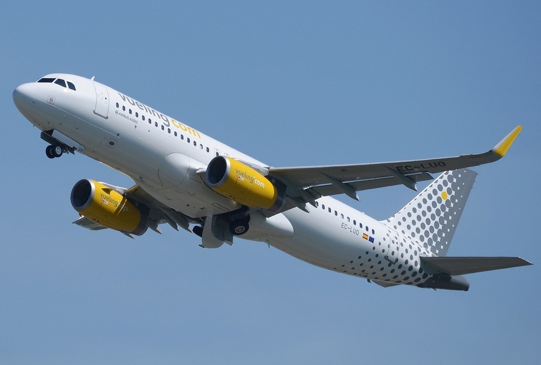 Vueling Airlines Review [2022]: Are their flights worth it?