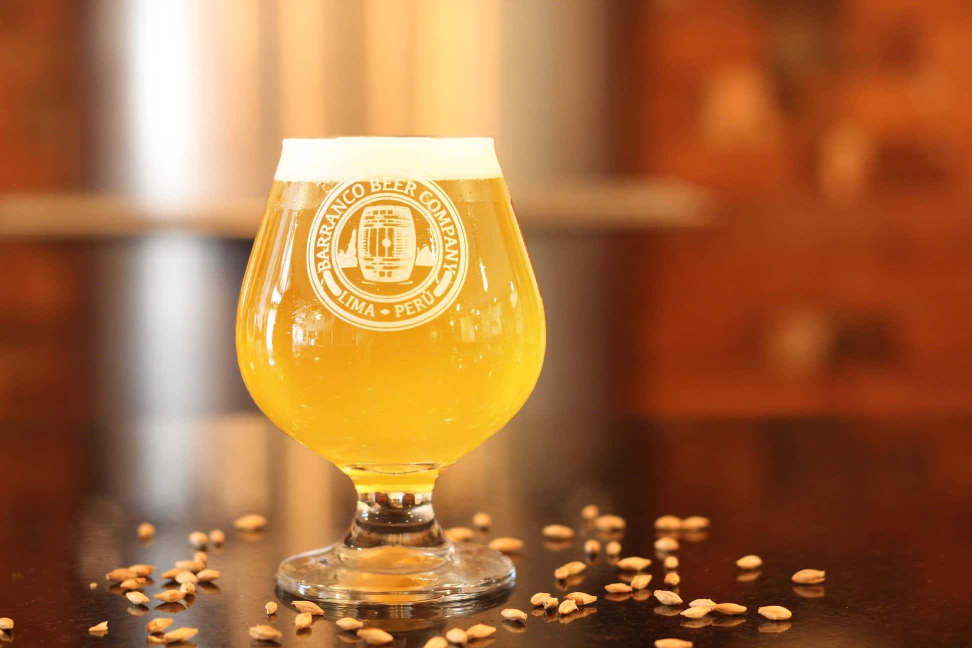 Lima Nightlife Guide [2022]: Best spots in the city to party it up!