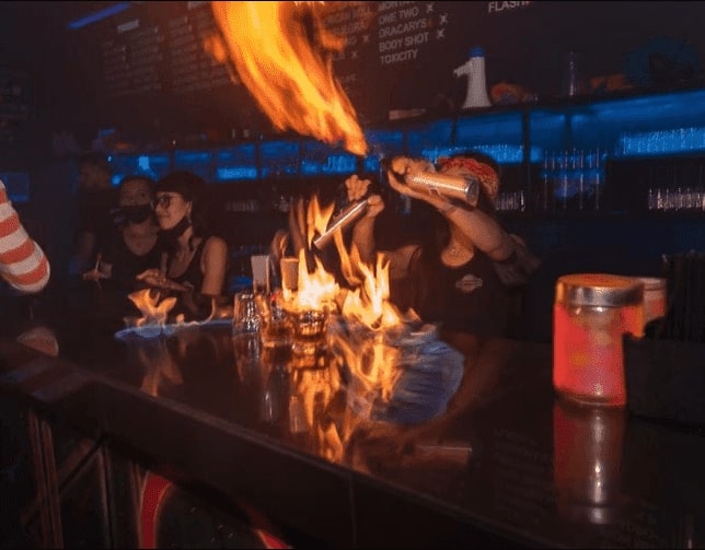 Panama Nightlife: 5 Best places to party in Panama in 2022!