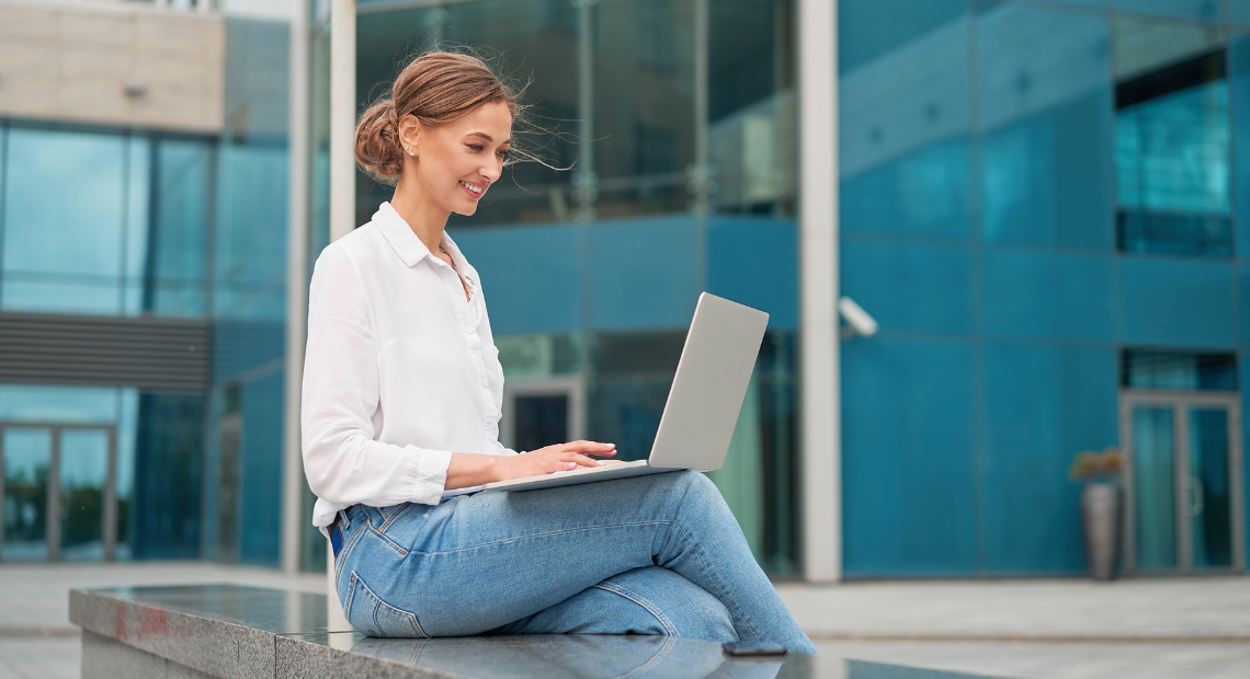 The 5 Best Web Design Websites Of 2022 For Beginners | LOGO.com