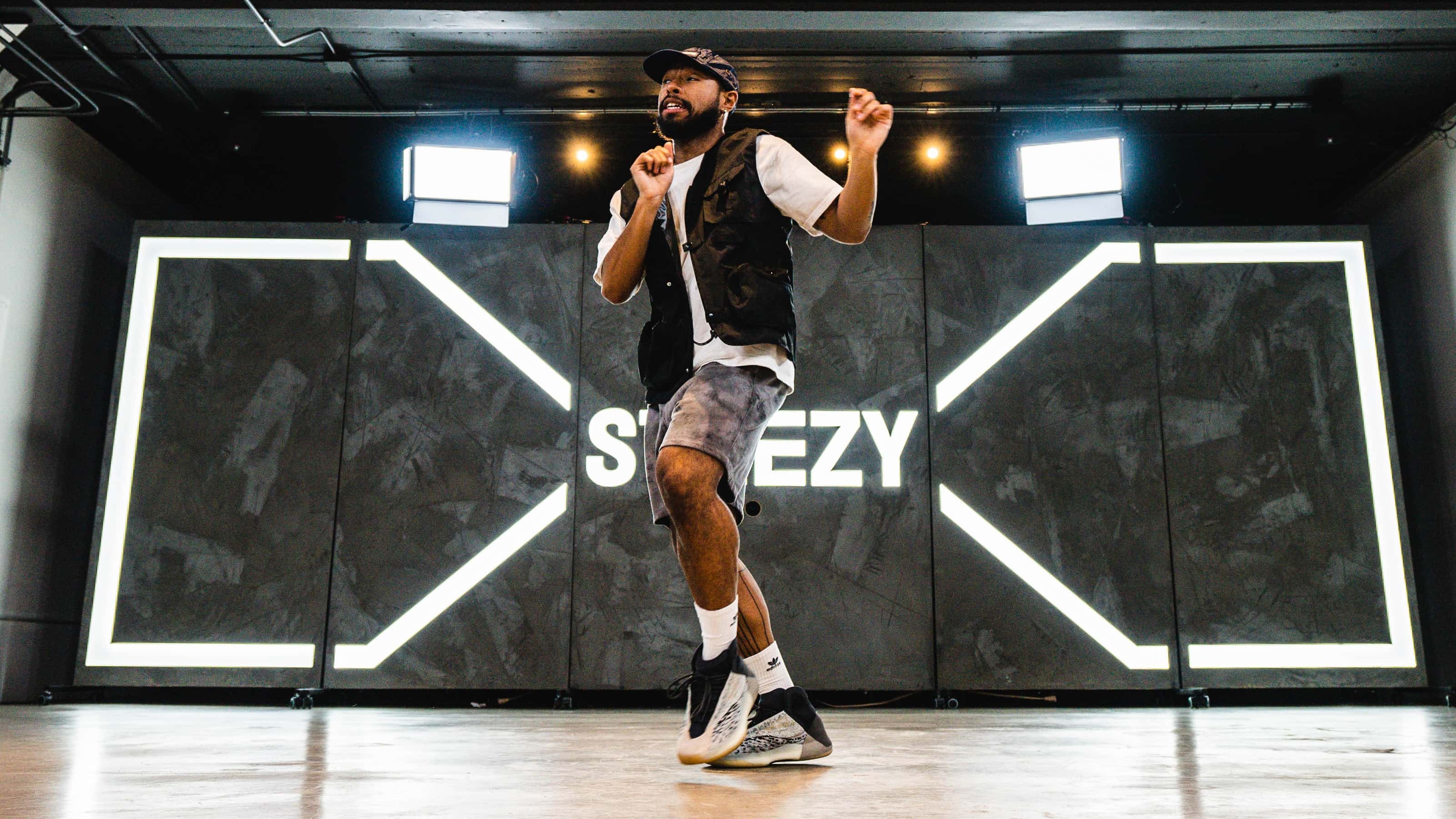 How To Do The Grapevine Dance Move | Dance Tutorial | STEEZY Blog
