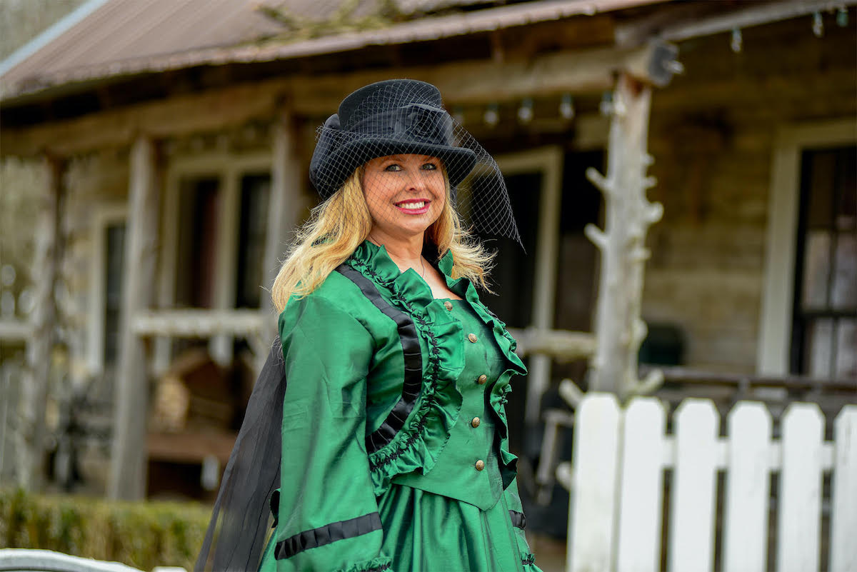 Meet a Paranormal Psychic | About Town