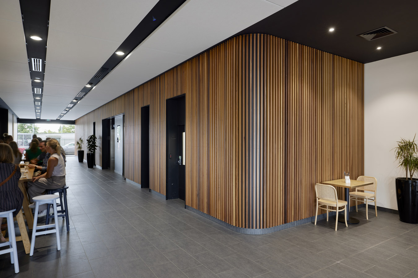 586 Victoria St, McCaw Lewis Fitout | Commercial & Interiors